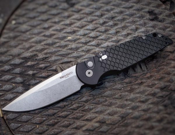 ProTech Automatic Knife - TR-3 MC1 - Scrimshaw Gallery