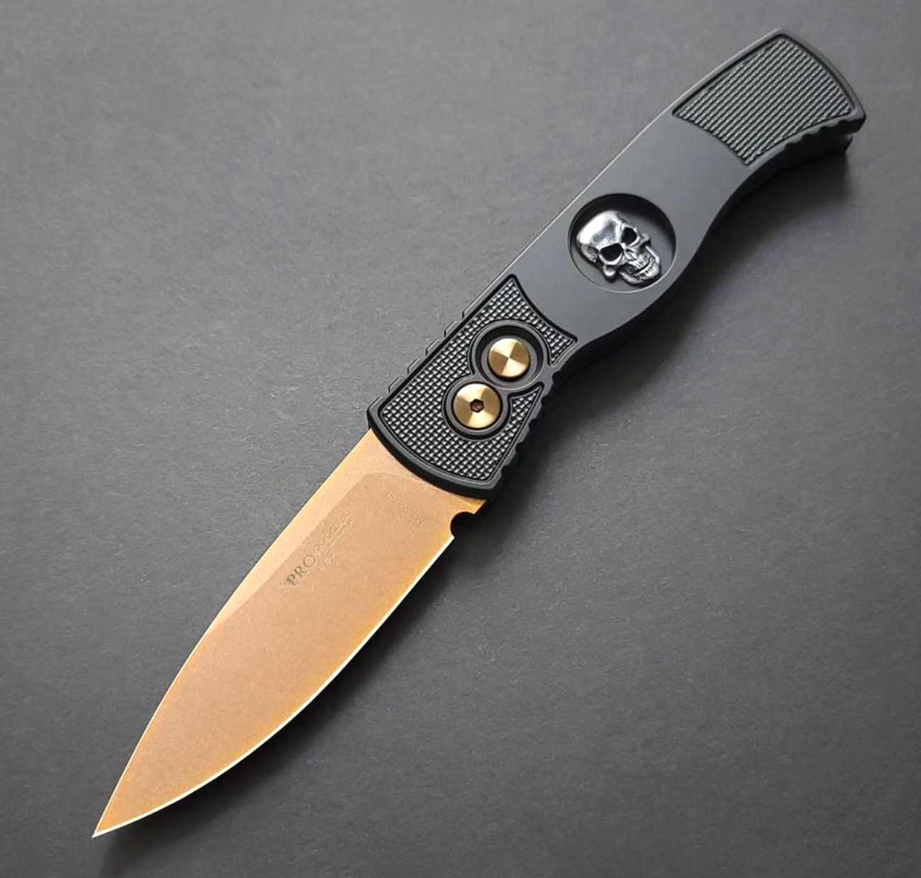 ProTech Automatic Knife - TR-2 RG Skull Tactical Response 2